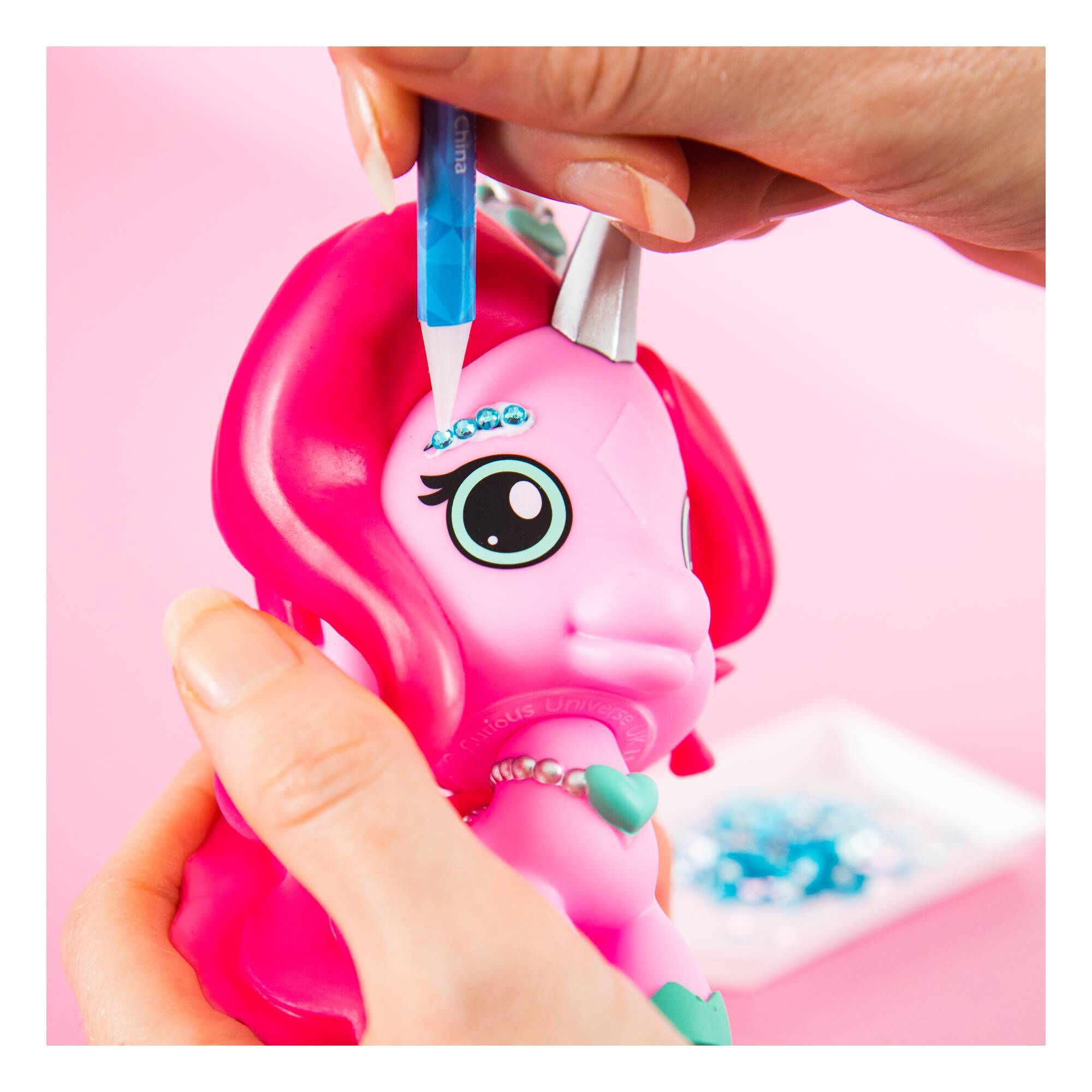 Crystalverse Kiki Mini Kit | Hobbycraft