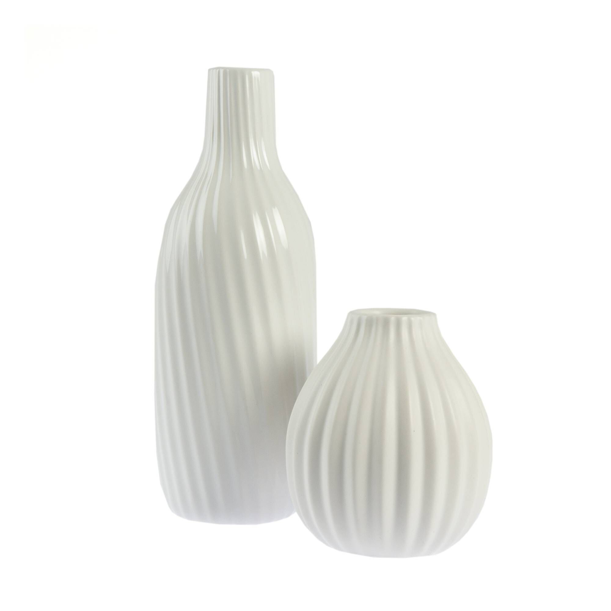 Ceramic Tear-Shaped Wavy Vase 12cm | Hobbycraft
