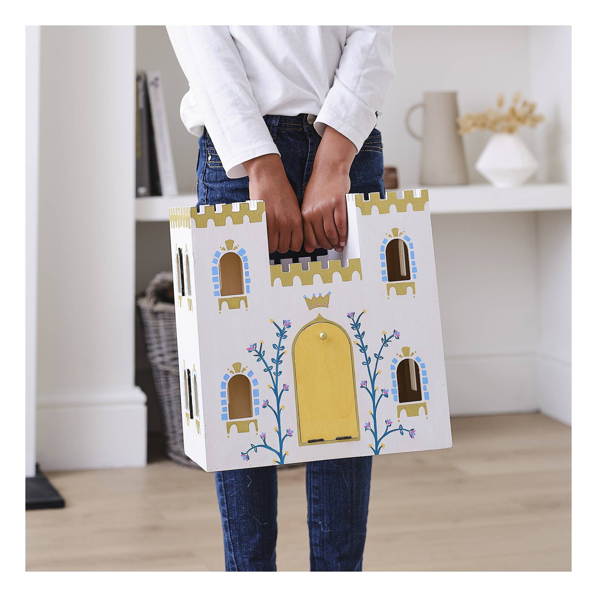 Wooden Play Castle 30cm x 19.5cm | Hobbycraft