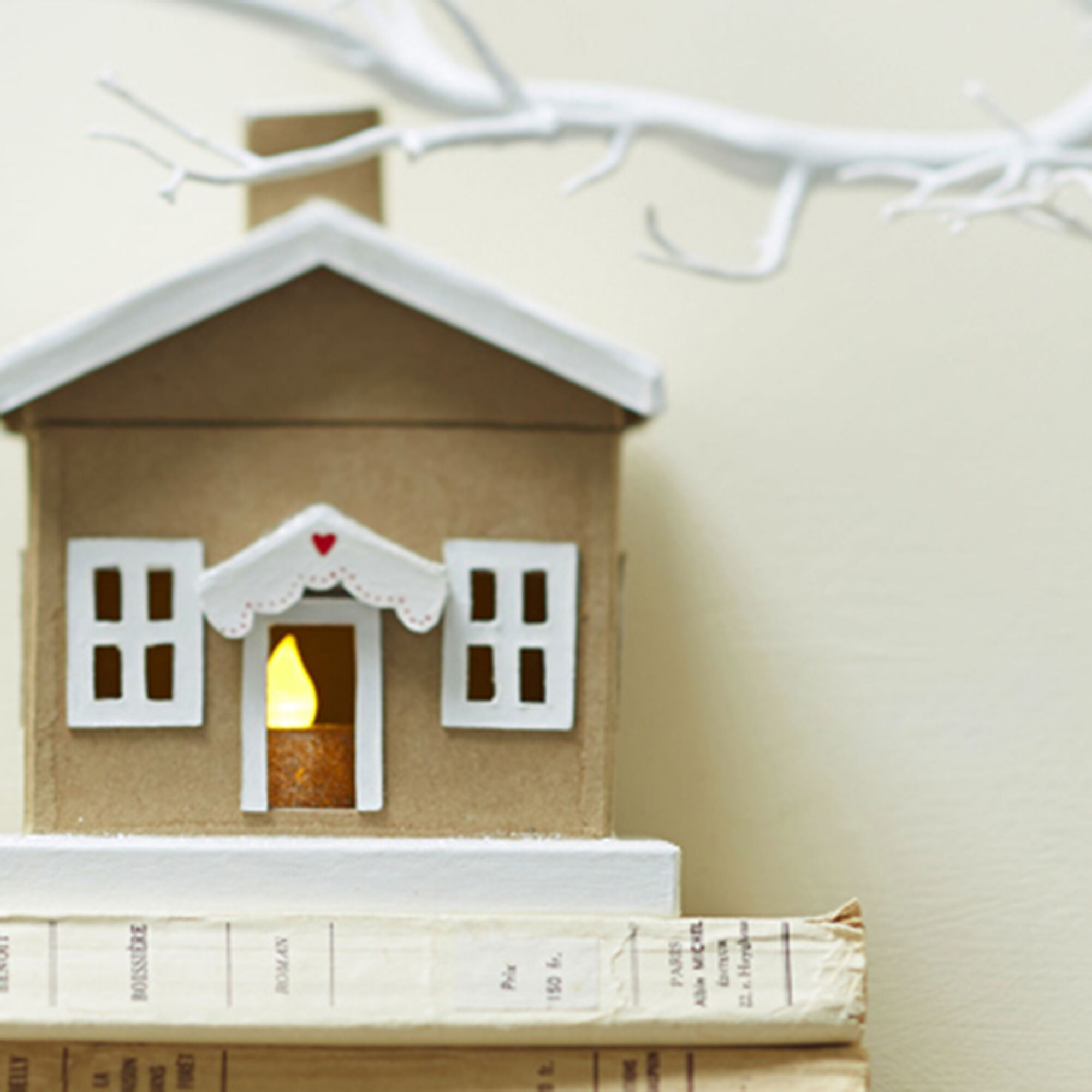 How to Decorate a Mache House | Hobbycraft