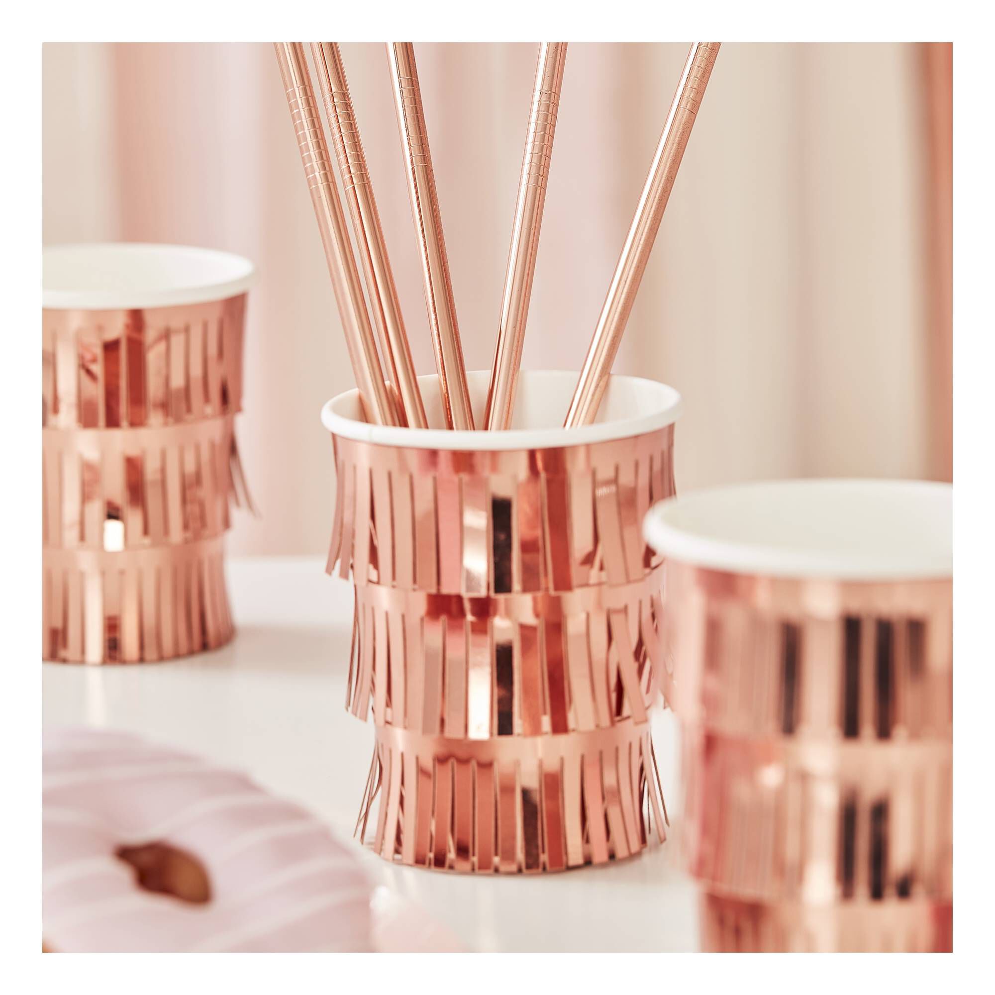 Ginger Ray Rose Gold Fringe Cups 8 Pack | Hobbycraft