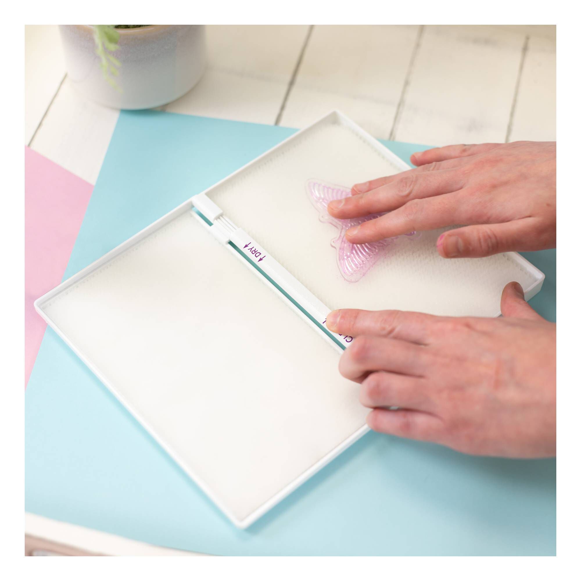 Crafter’s Companion Stamp Cleaning Station | Hobbycraft