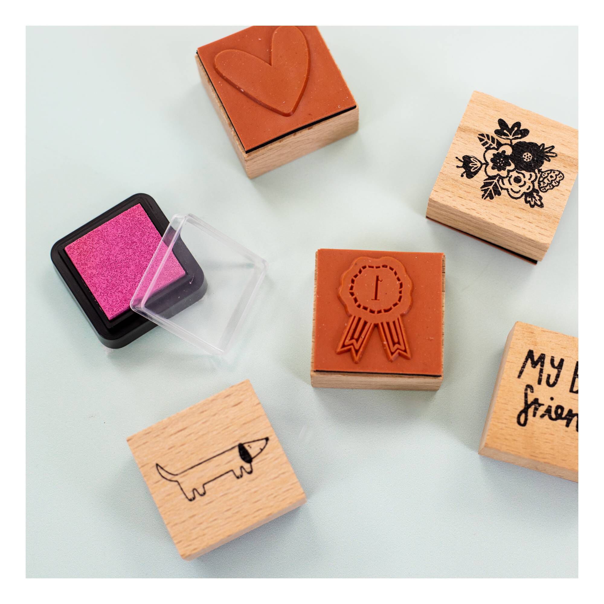 Violet Studio Best in Show Wooden Stamp Set | Hobbycraft