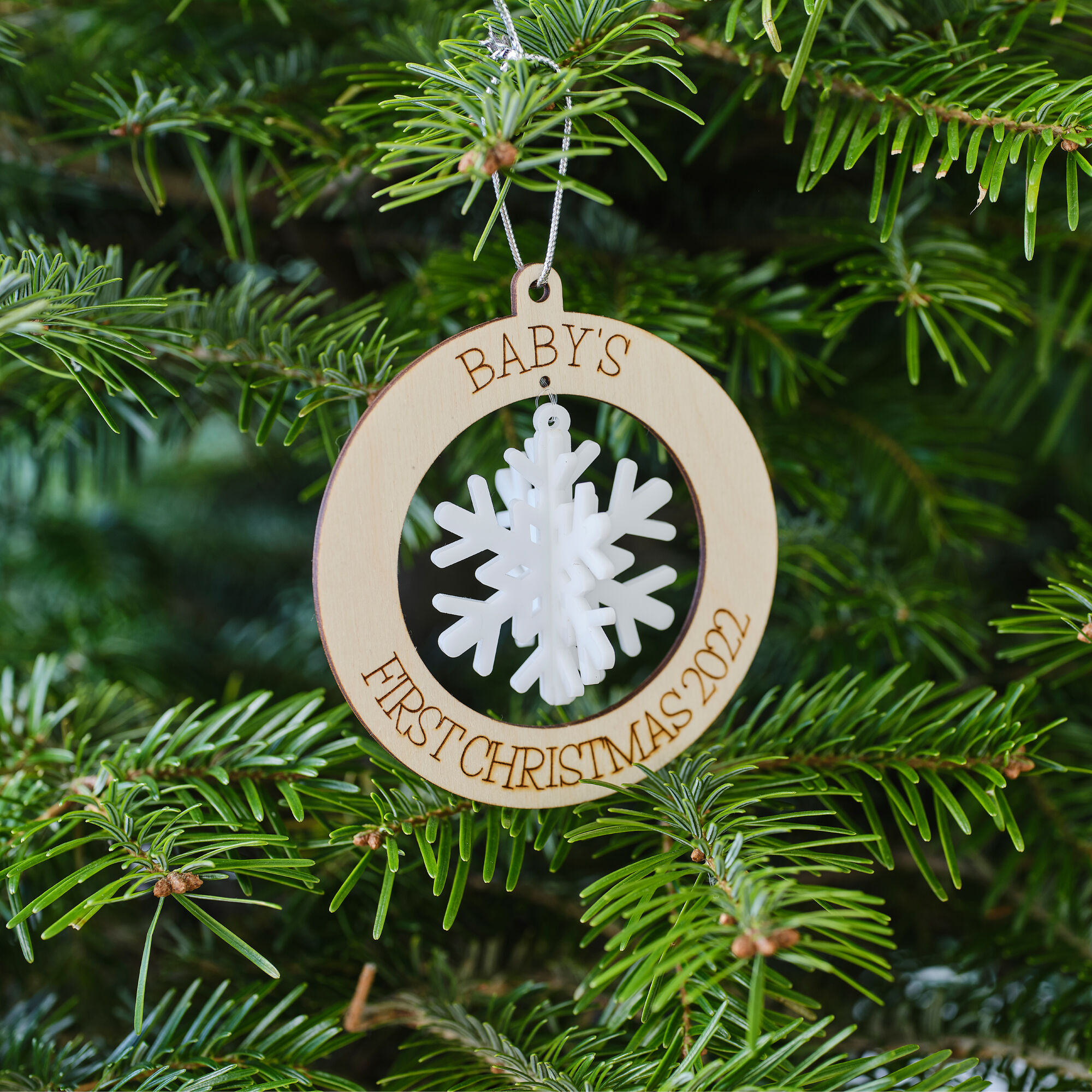 Glowforge: How to Make a 'First Christmas' Bauble | Hobbycraft
