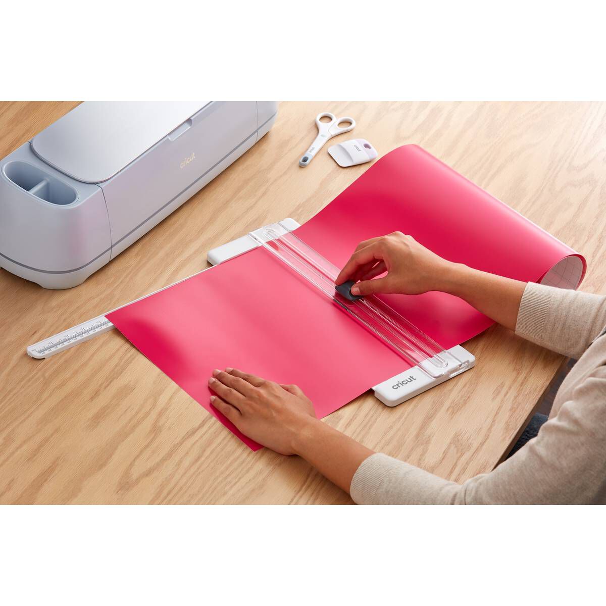 Cricut Essential Tool Set 7 Pieces | Hobbycraft