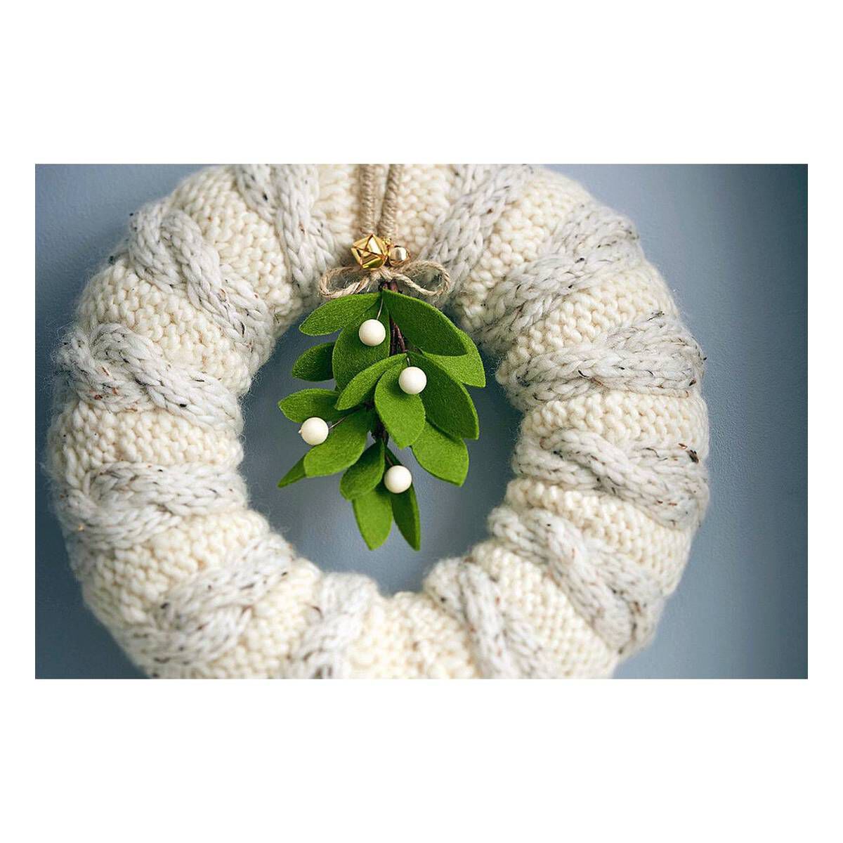 FREE PATTERN Knit a Wreath Pattern | Hobbycraft