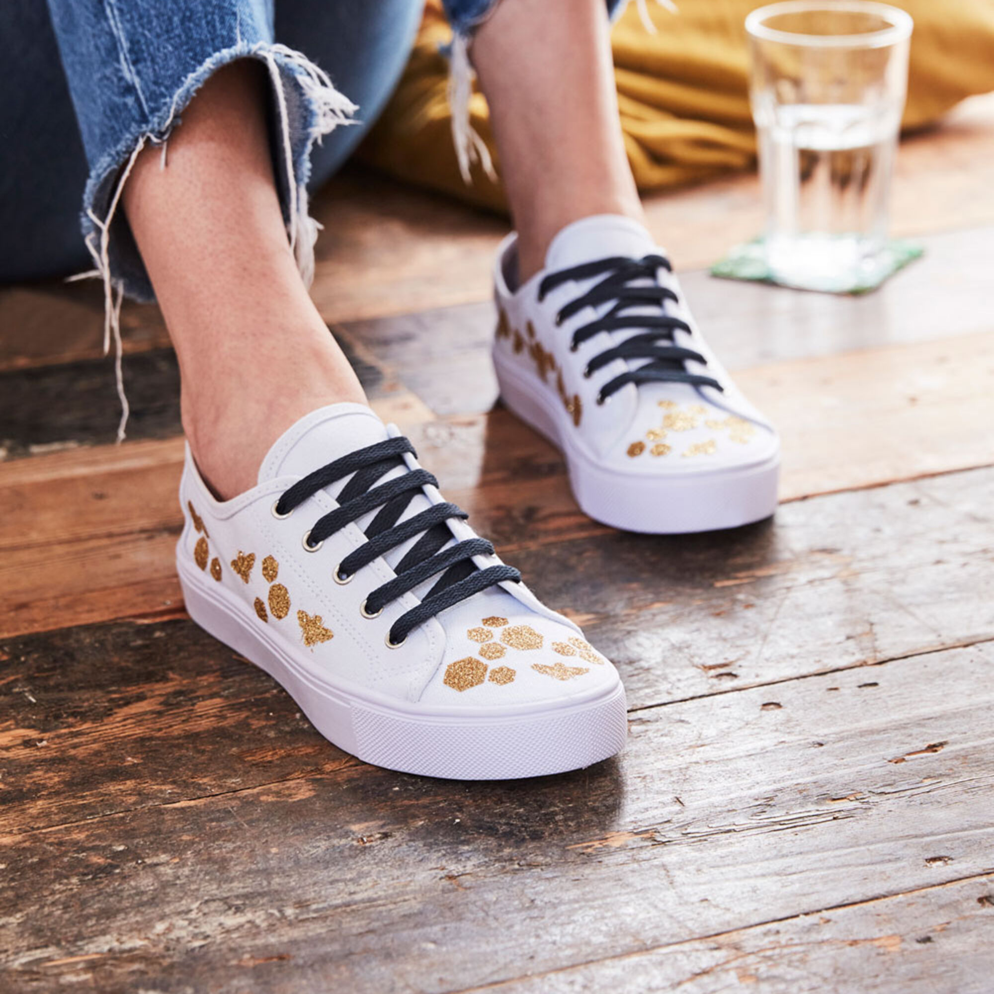 Cricut: How to Make Personalised Trainers with the Mini EasyPress ...