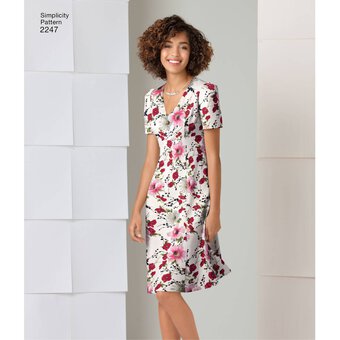 Simplicity Women's Fit Dress Sewing Pattern 2247 (20-28) | Hobbycraft
