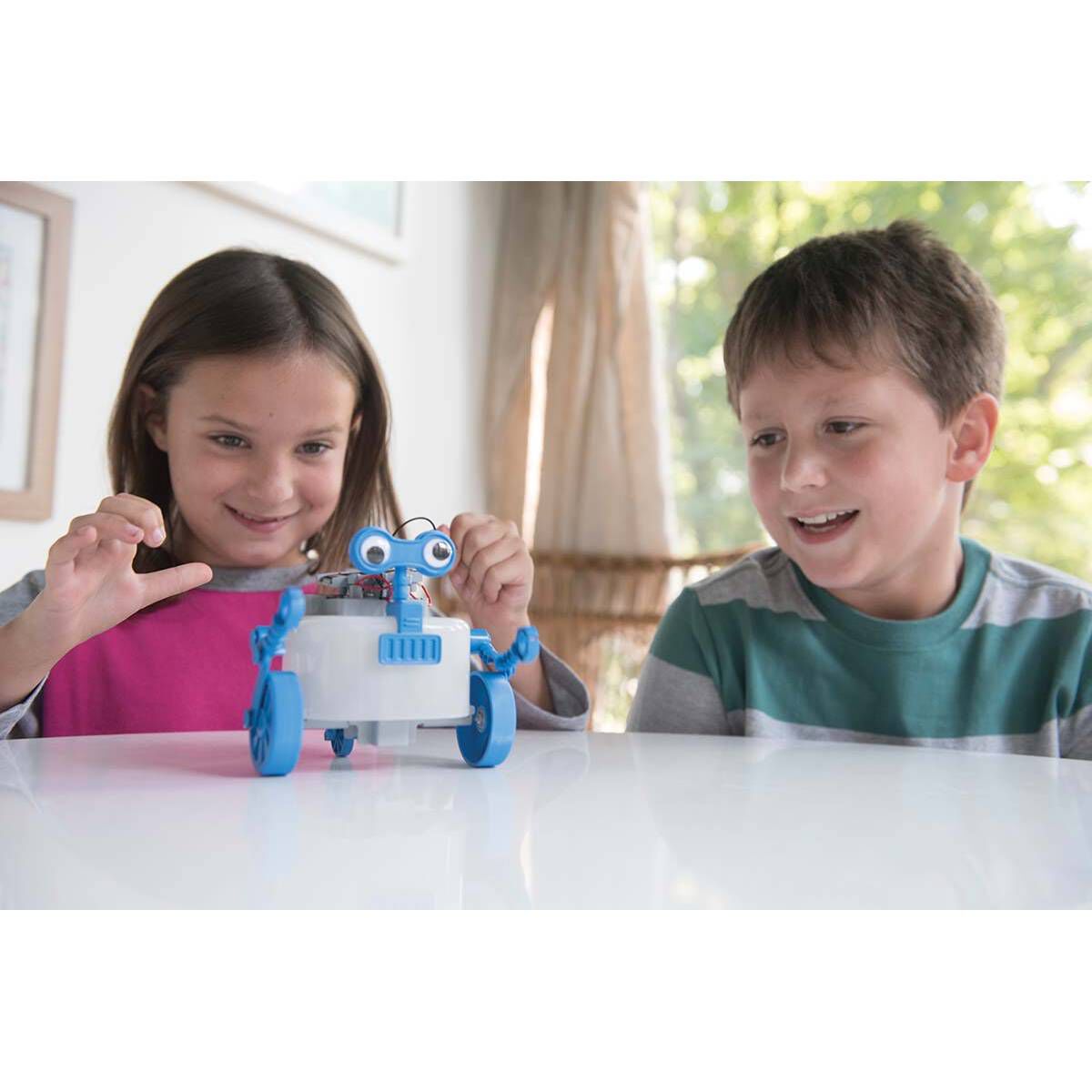 Green Science Rover Robot | Hobbycraft