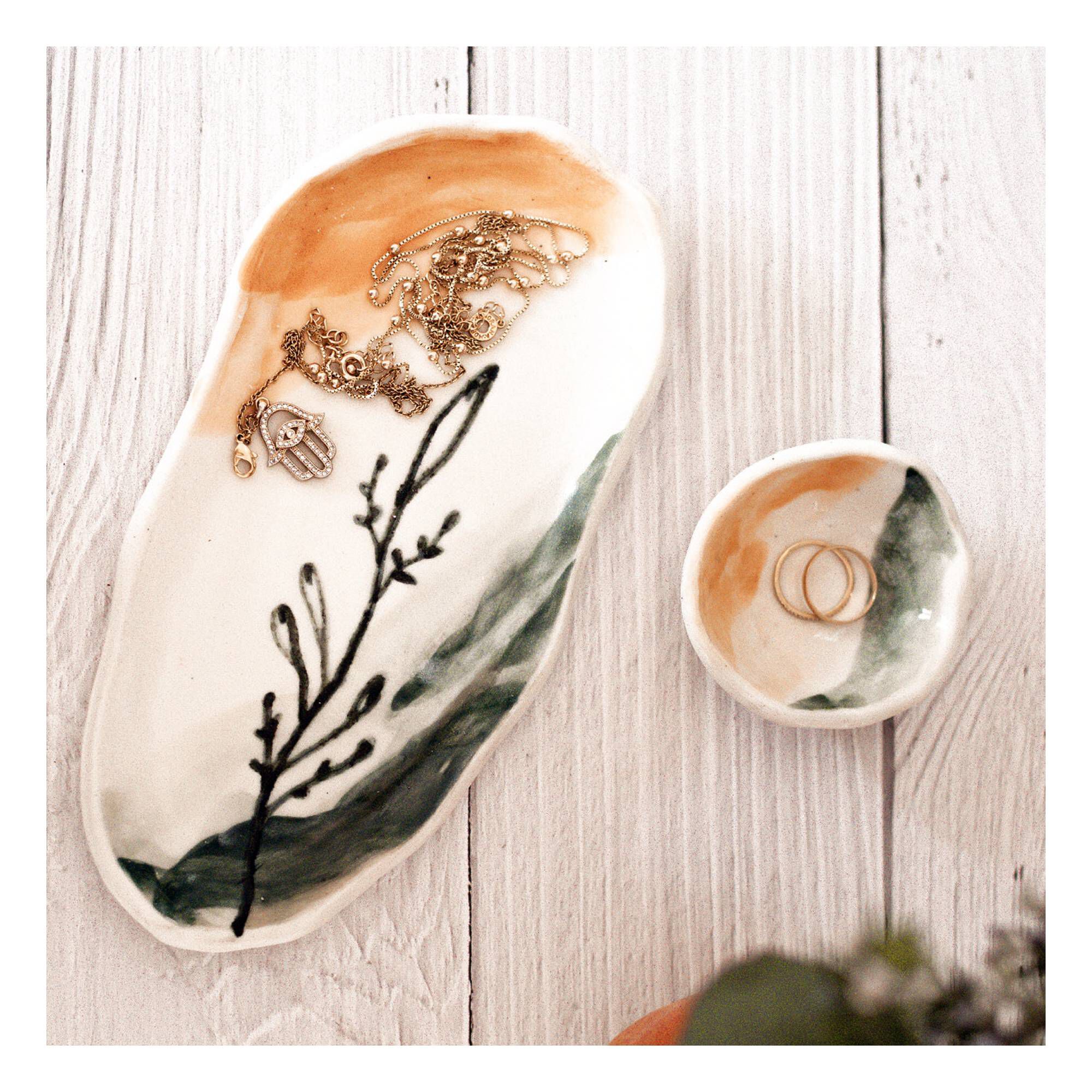 Deluxe Handmade Pottery Kit | Hobbycraft