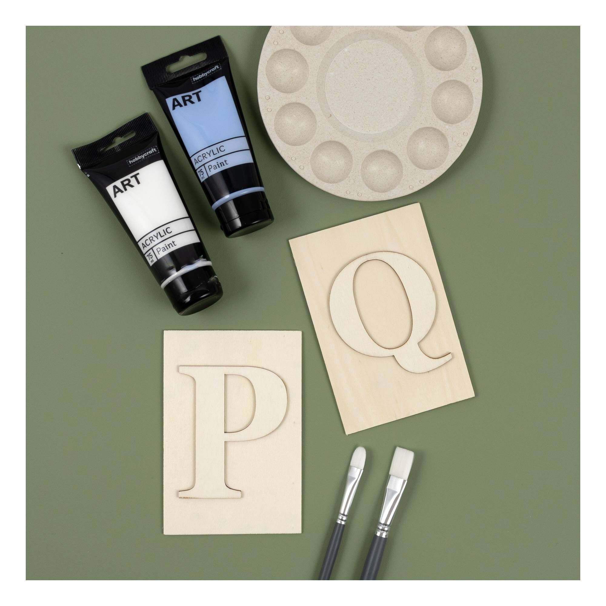 Wooden Letter Q Plaque 10cm x 15cm | Hobbycraft