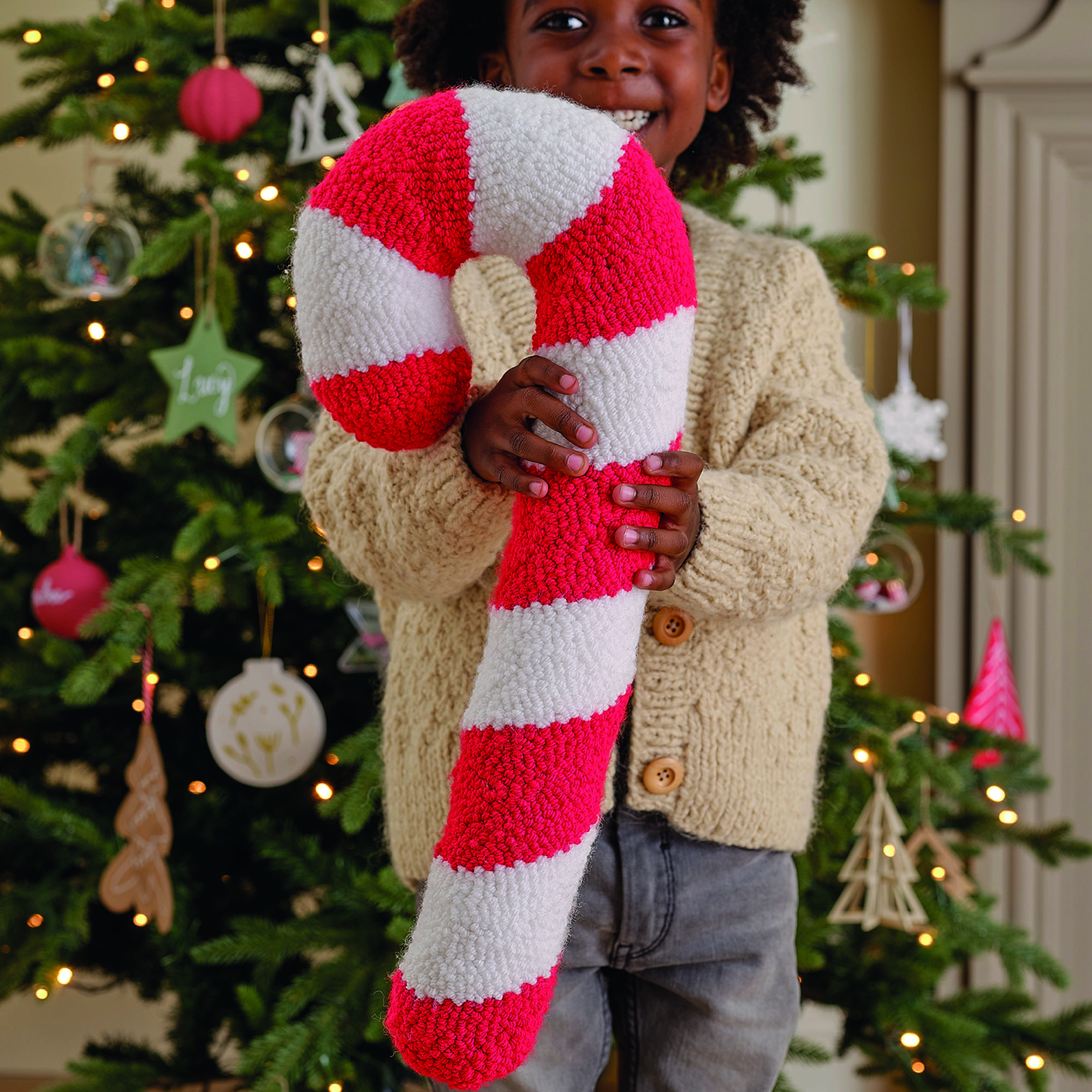 How to Make a Punch Needle Candy Cane Cushion