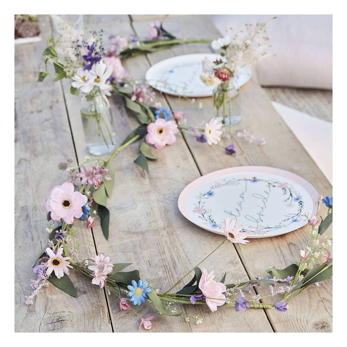 Ginger Ray Foliage Garland 1.9m | Hobbycraft