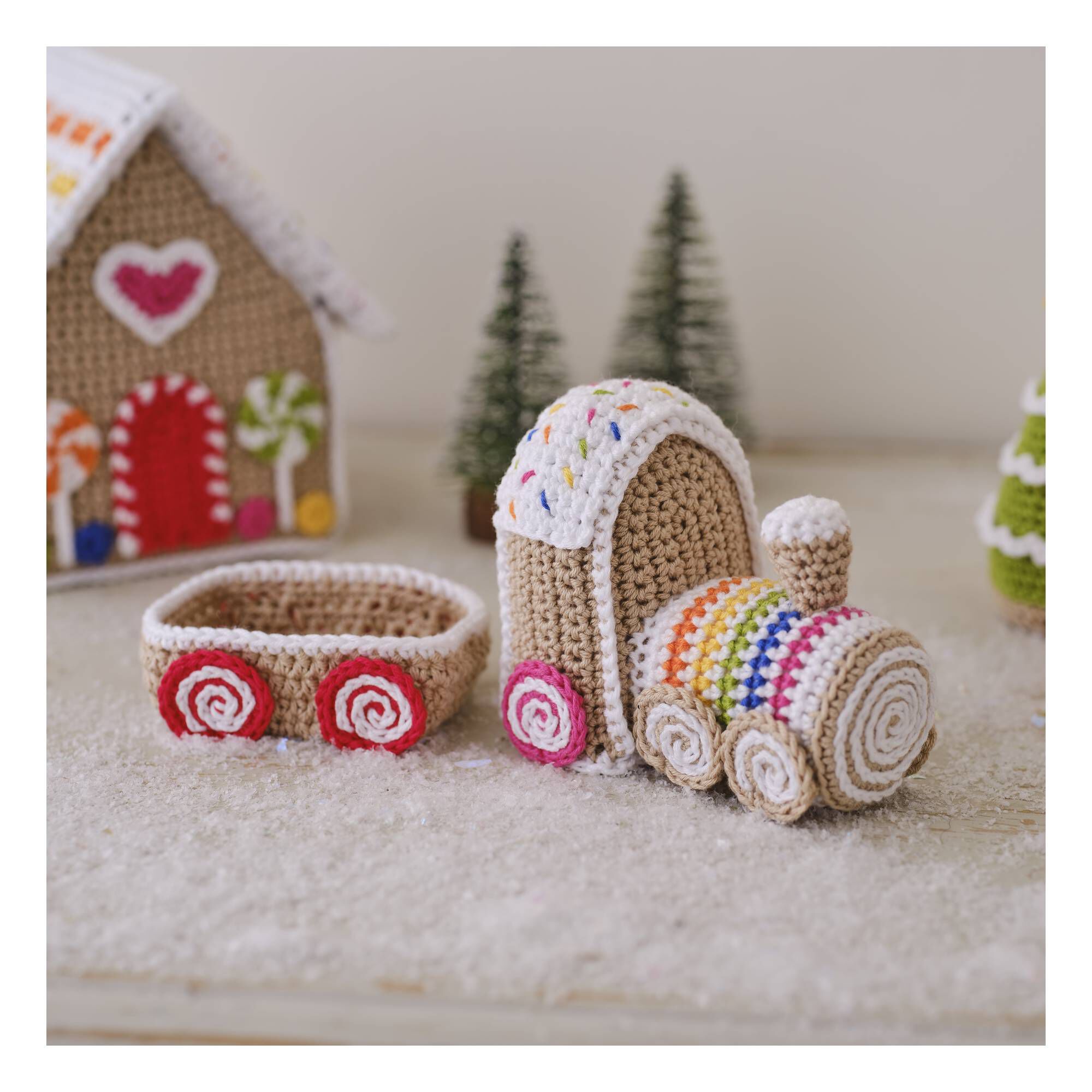 Gingerbread Town Advent CAL Bundle | Hobbycraft