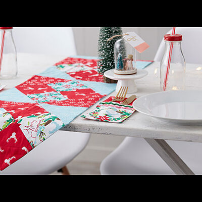 How to Sew a Christmas Table Runner | Hobbycraft