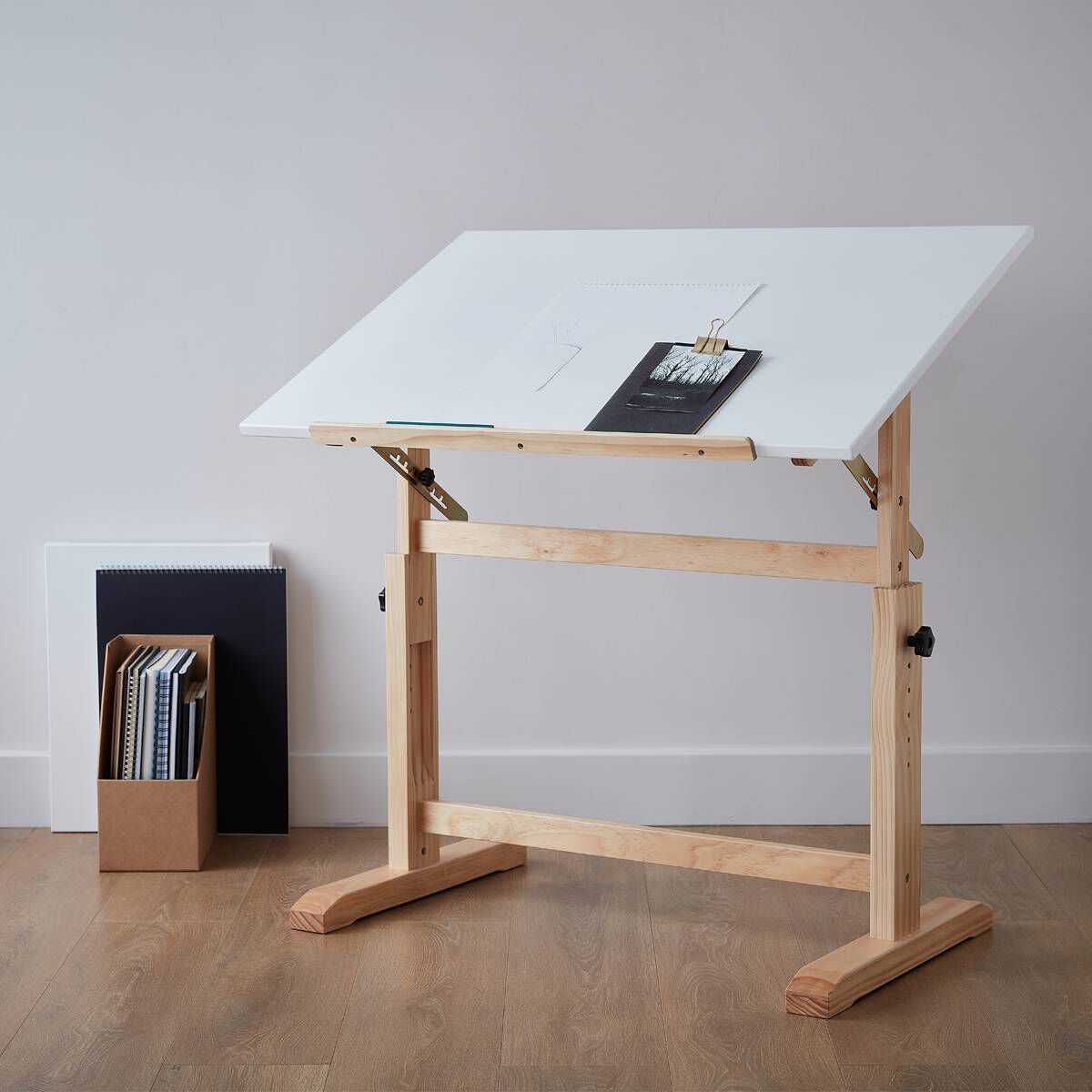 Hobbycraft Sketching Table 90cm x 60cm x 83cm | Hobbycraft