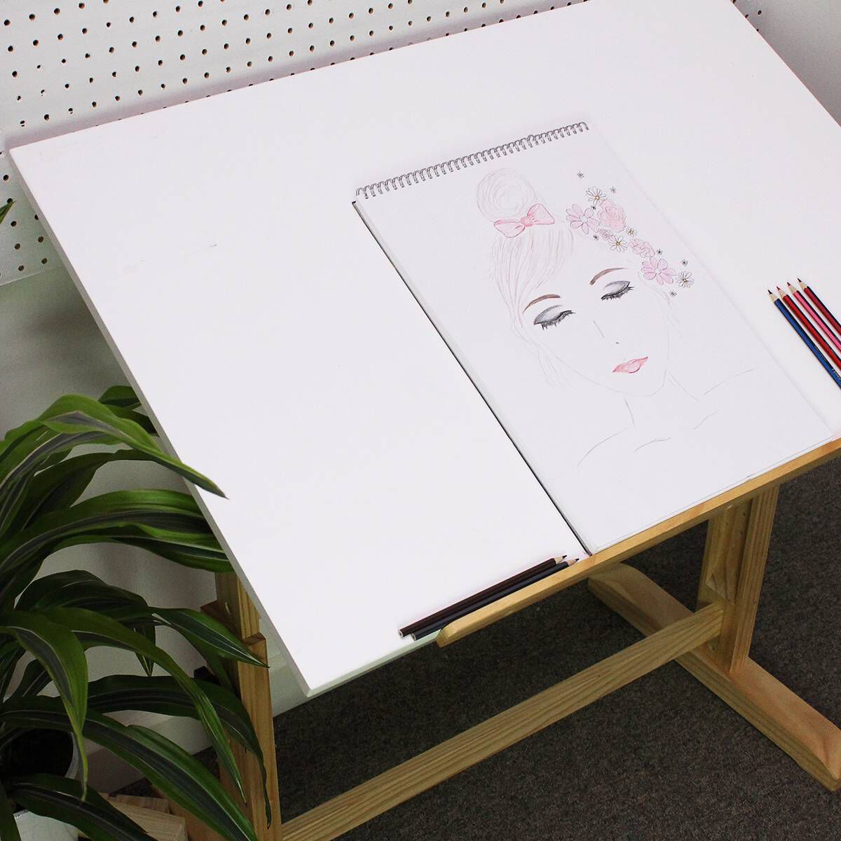 Hobbycraft Sketching Table 90cm x 60cm x 83cm | Hobbycraft