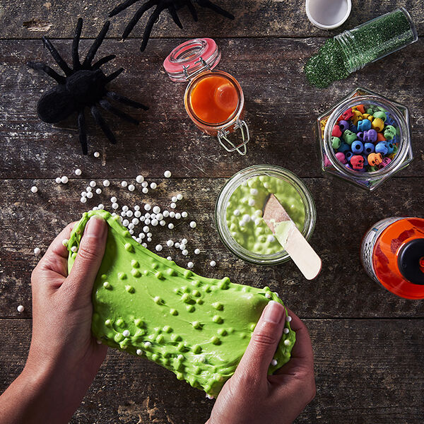 How to Make Halloween Slime | Hobbycraft