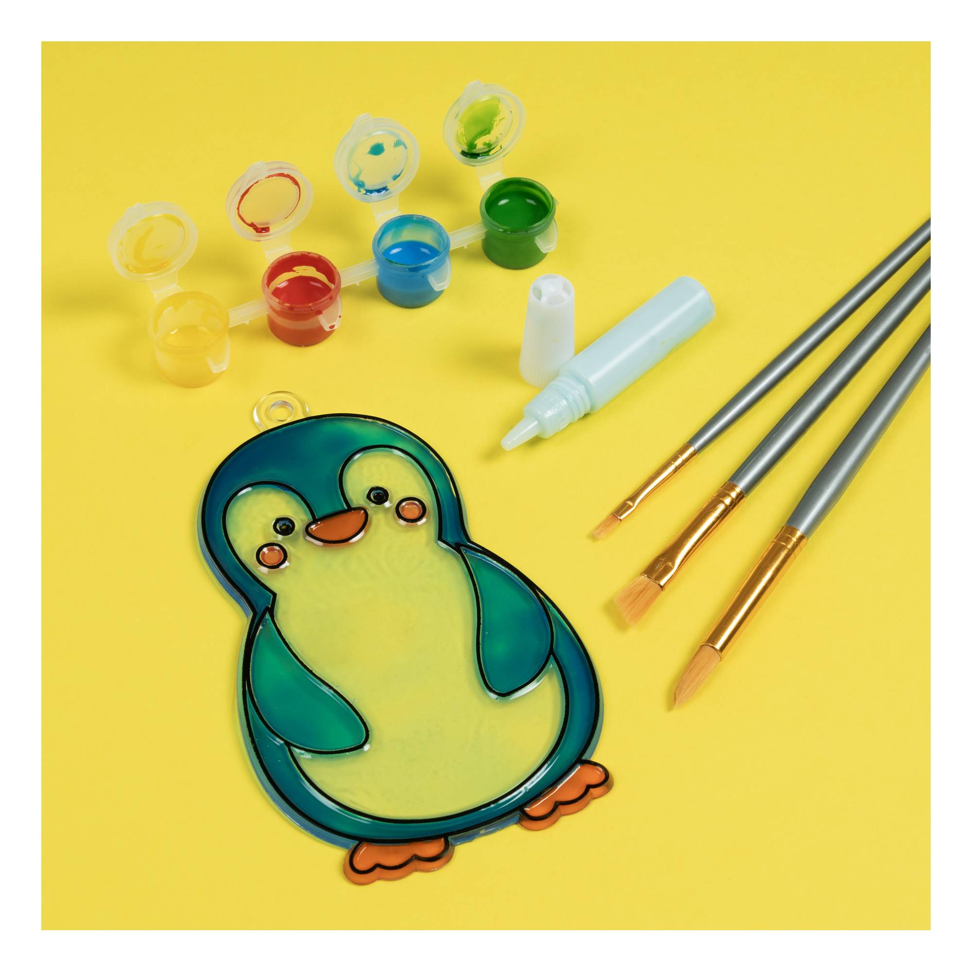 Penguin Plastic Suncatcher | Hobbycraft