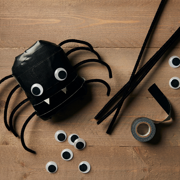 How to Make a Halloween Spider Squishy | Hobbycraft
