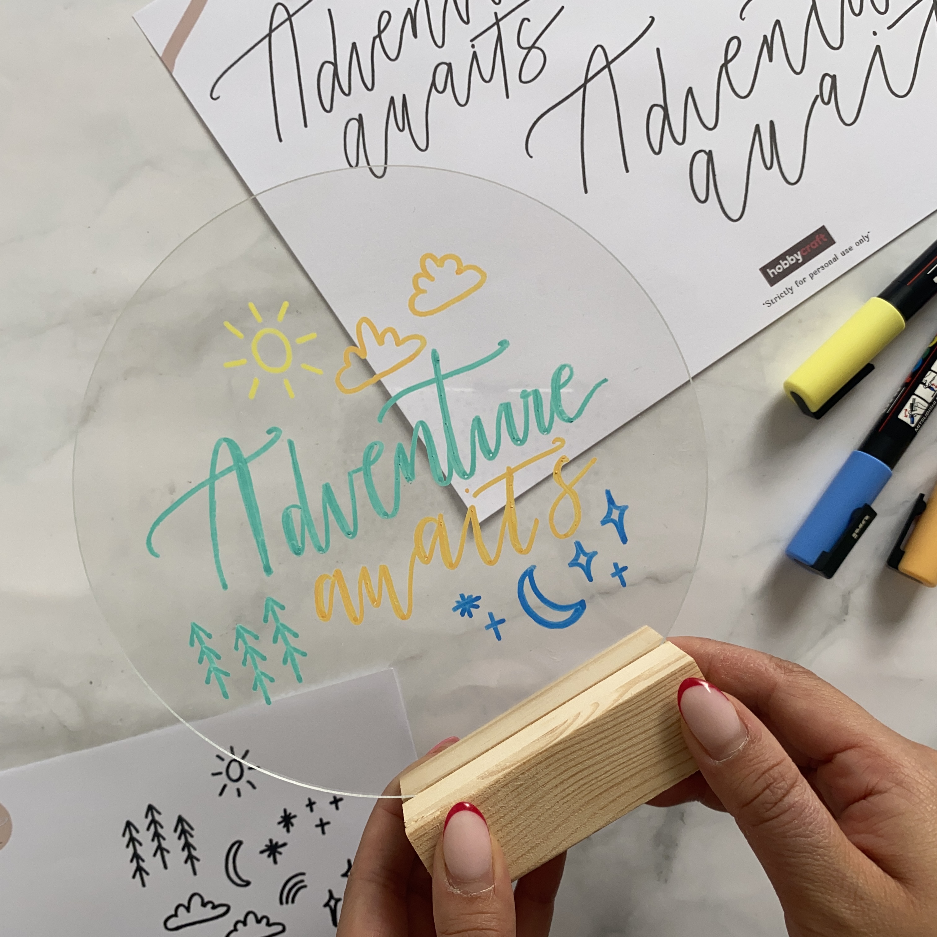 Clear Round Acrylic Table Sign 18cm | Hobbycraft