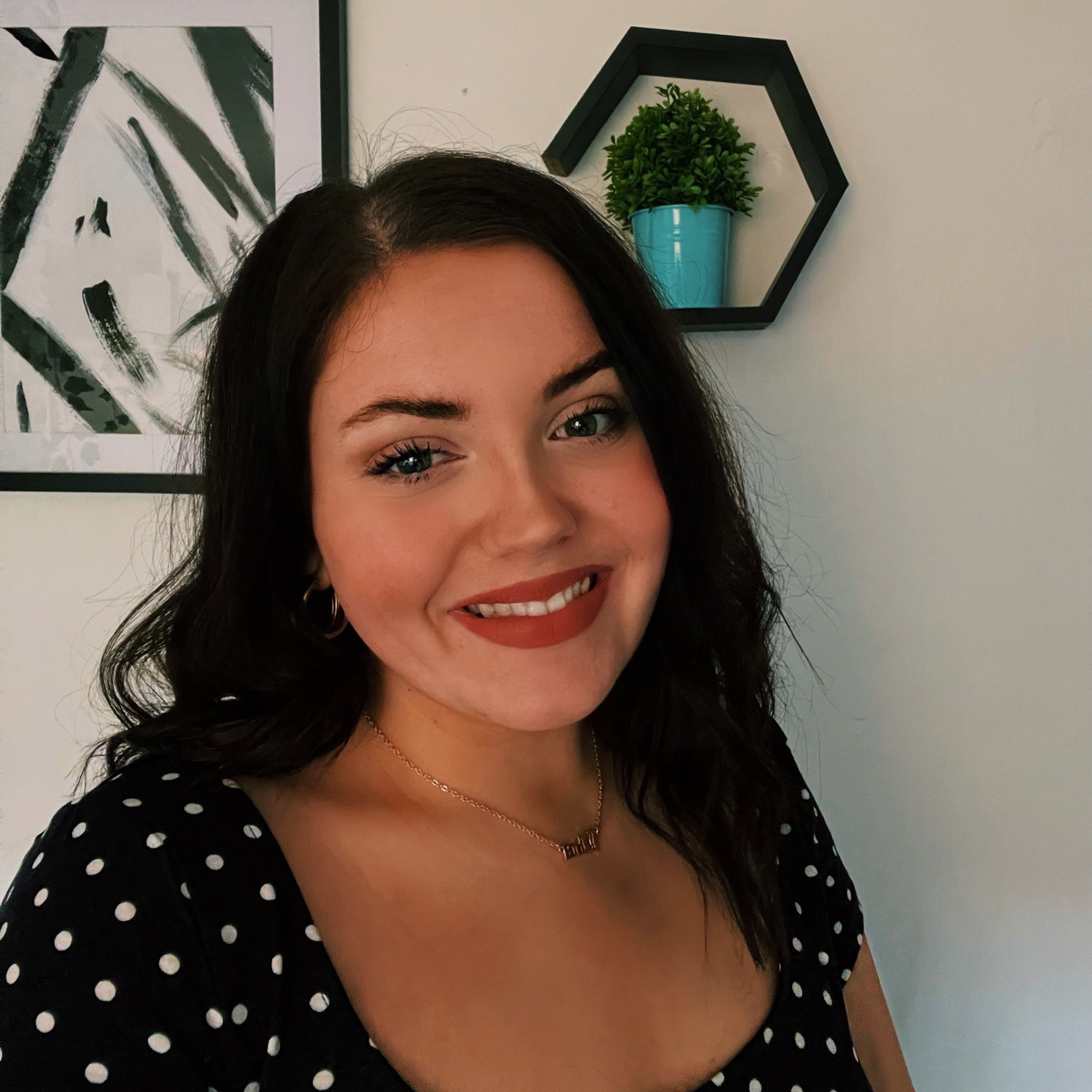 Chloe Edwards's Instagram, Twitter & Facebook on IDCrawl