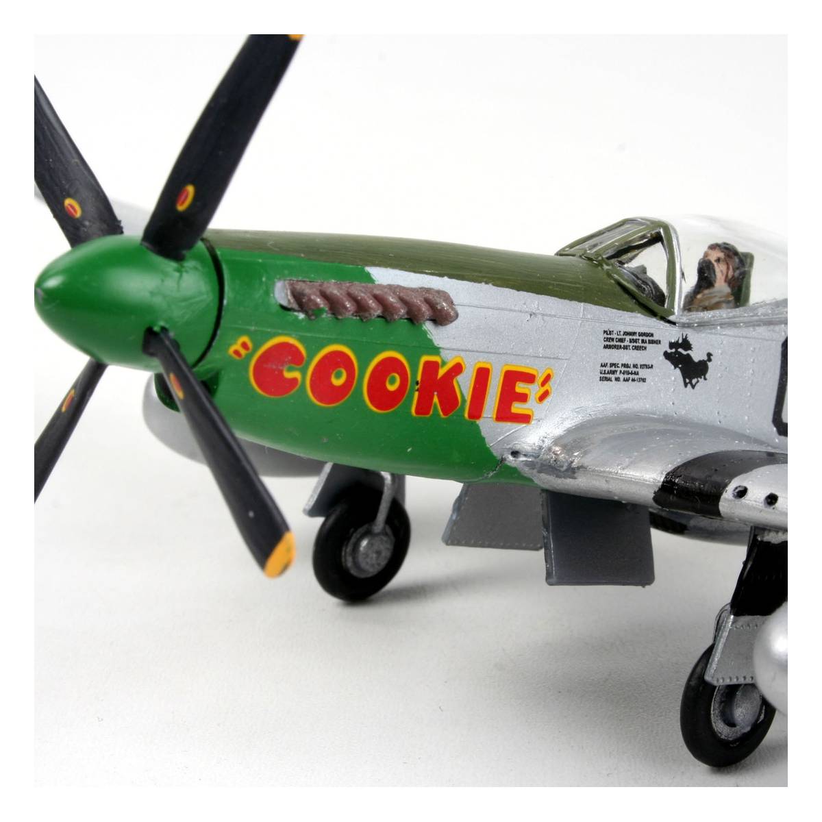 Revell P-51 Mustang Model Kit 1:72 | Hobbycraft