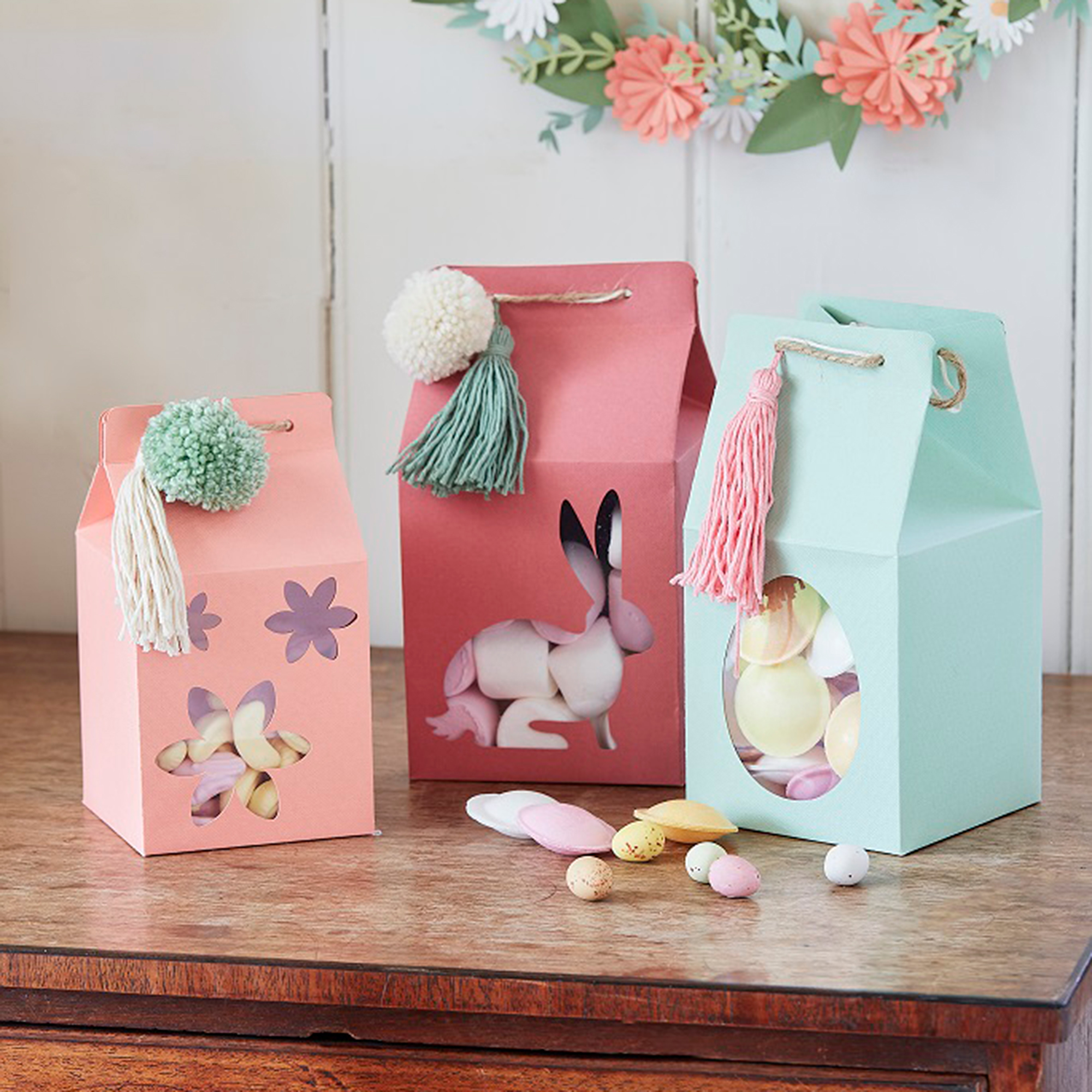 How to Make Easter Treat Boxes | Hobbycraft