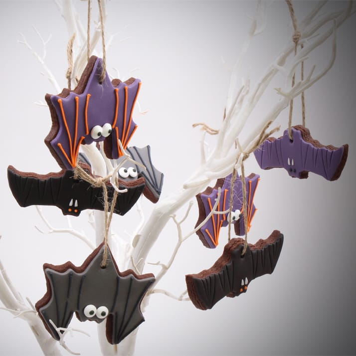 How to Make Vampire Bat Cookies | Hobbycraft