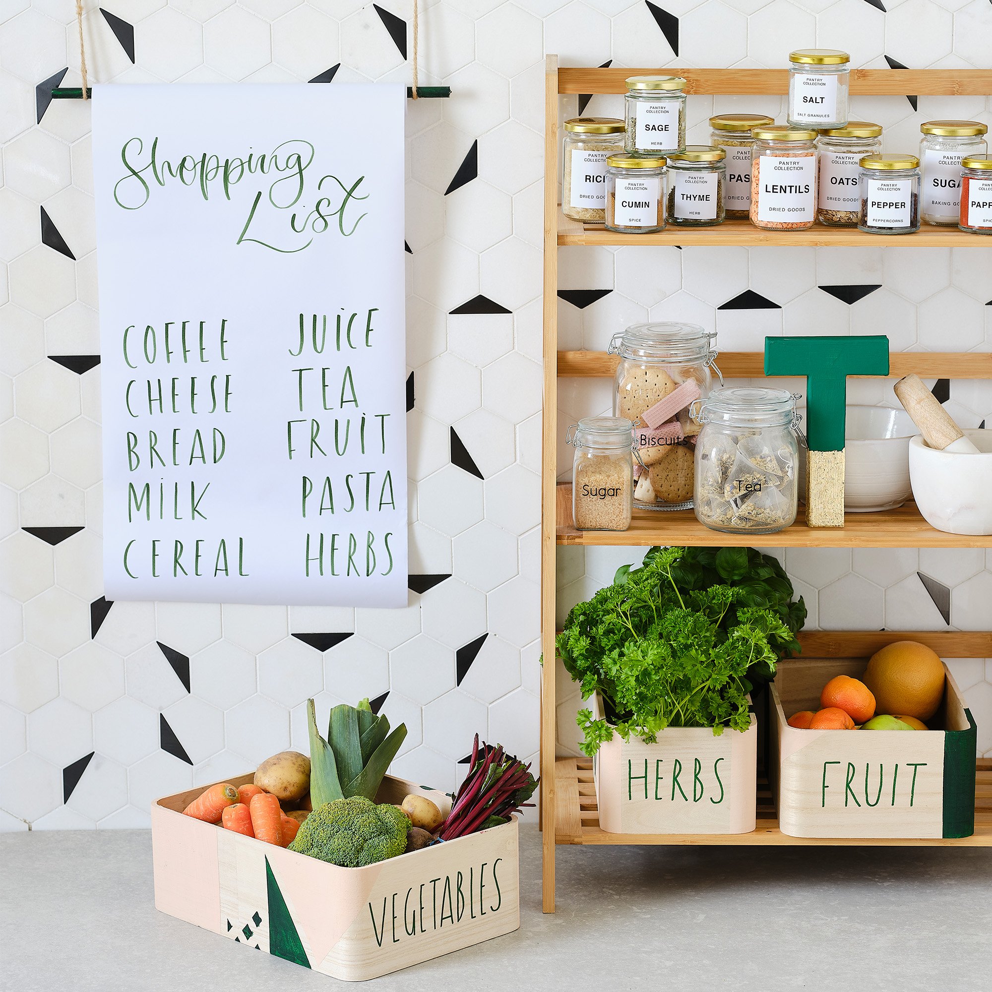 How to Create Personalised Kitchen Storage | Hobbycraft