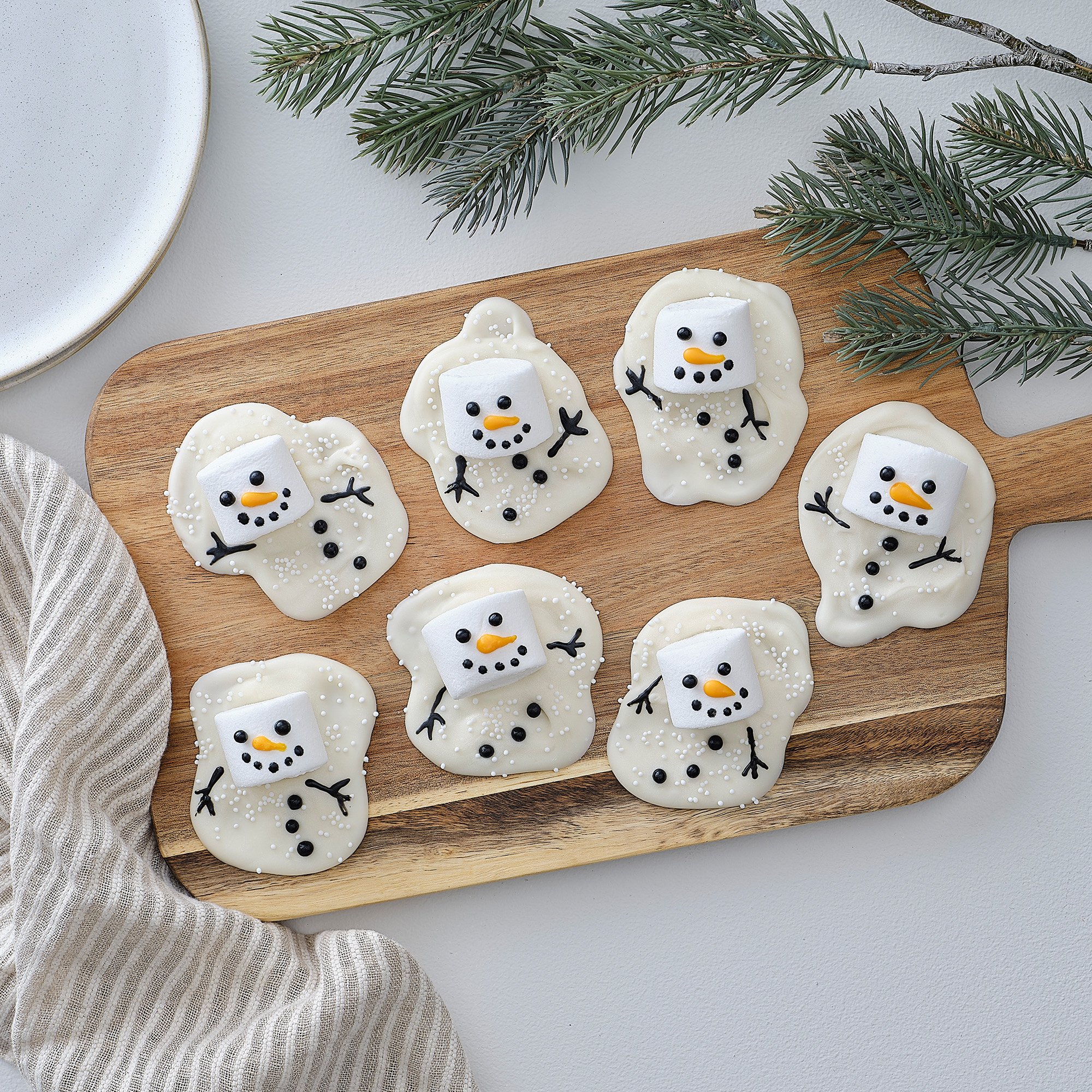 How to Make Melted Snowman Treats | Hobbycraft