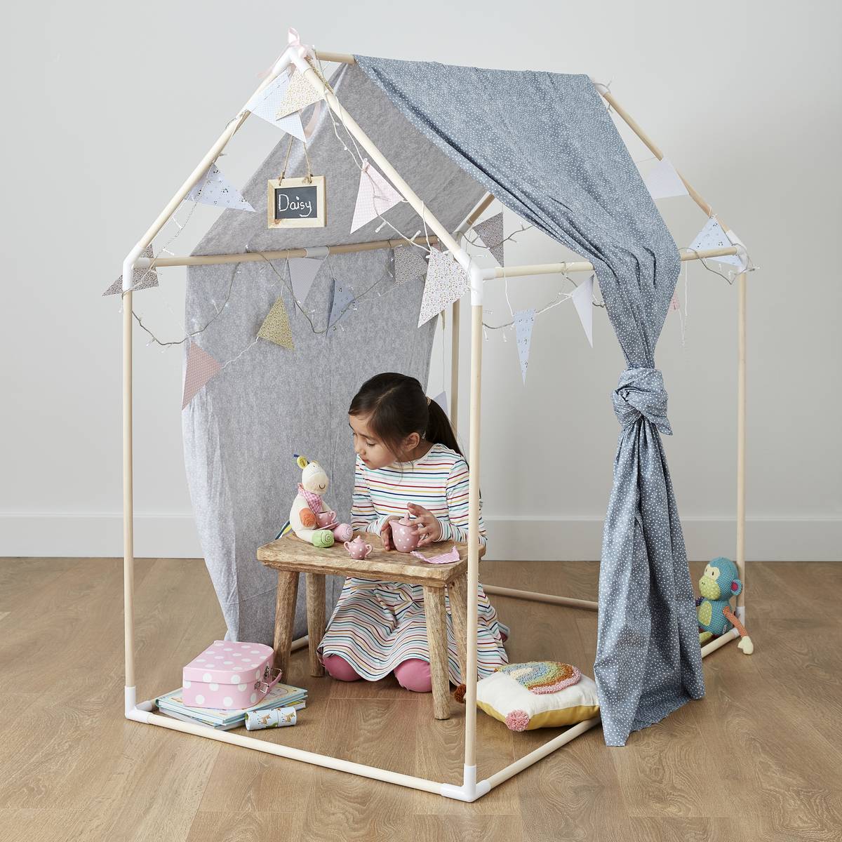 Hobbycraft Wooden Den Kit 80cm x 125cm | Hobbycraft
