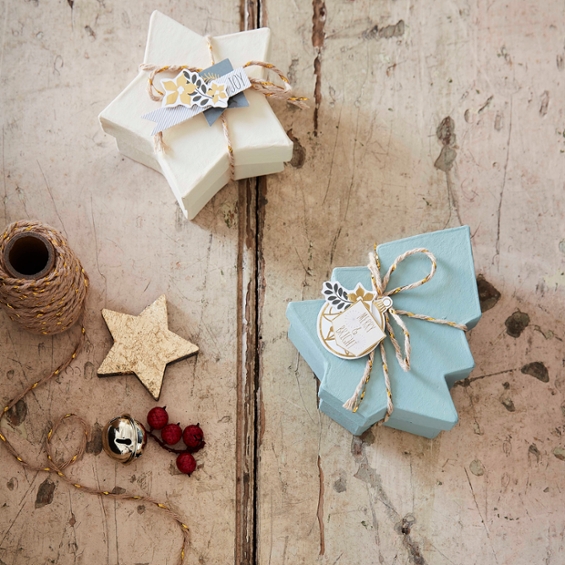 How to Decorate Christmas Gift Boxes | Hobbycraft